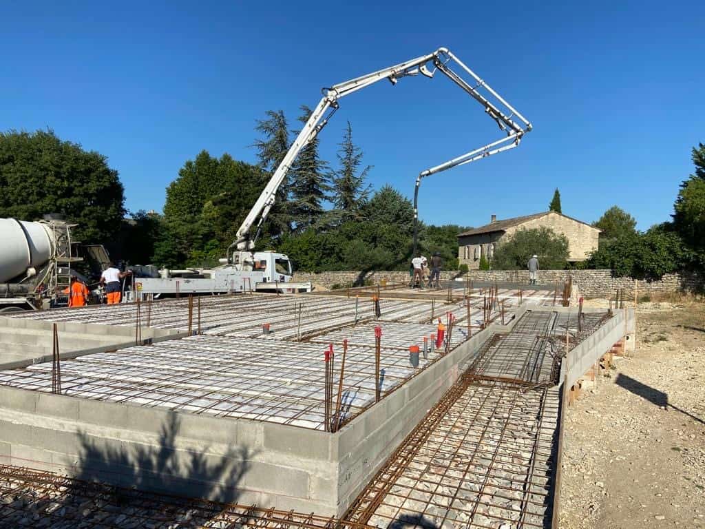 Fondations profondes : le pilier invisible des maisons - Maisons Casanova